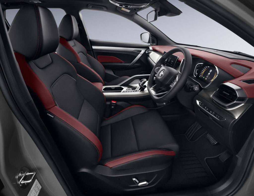 X50 Seat Upholstery Final RGB - Proton